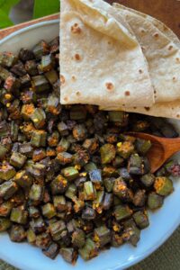 Bhinda nu Shaak (Stir-Fried Okra Indian Style) - spicepiration